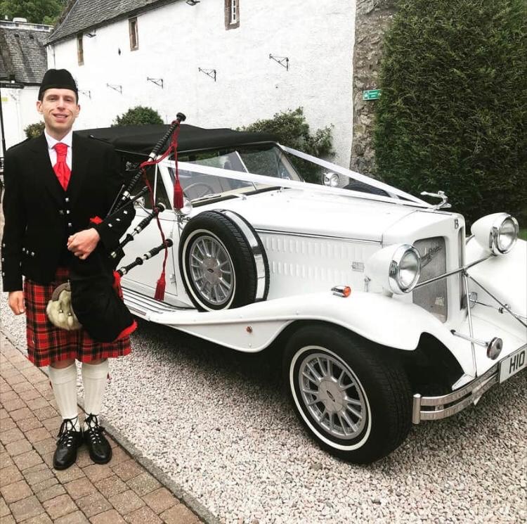 Robin - Traditional Highland Bagpiper for Hire | TPE