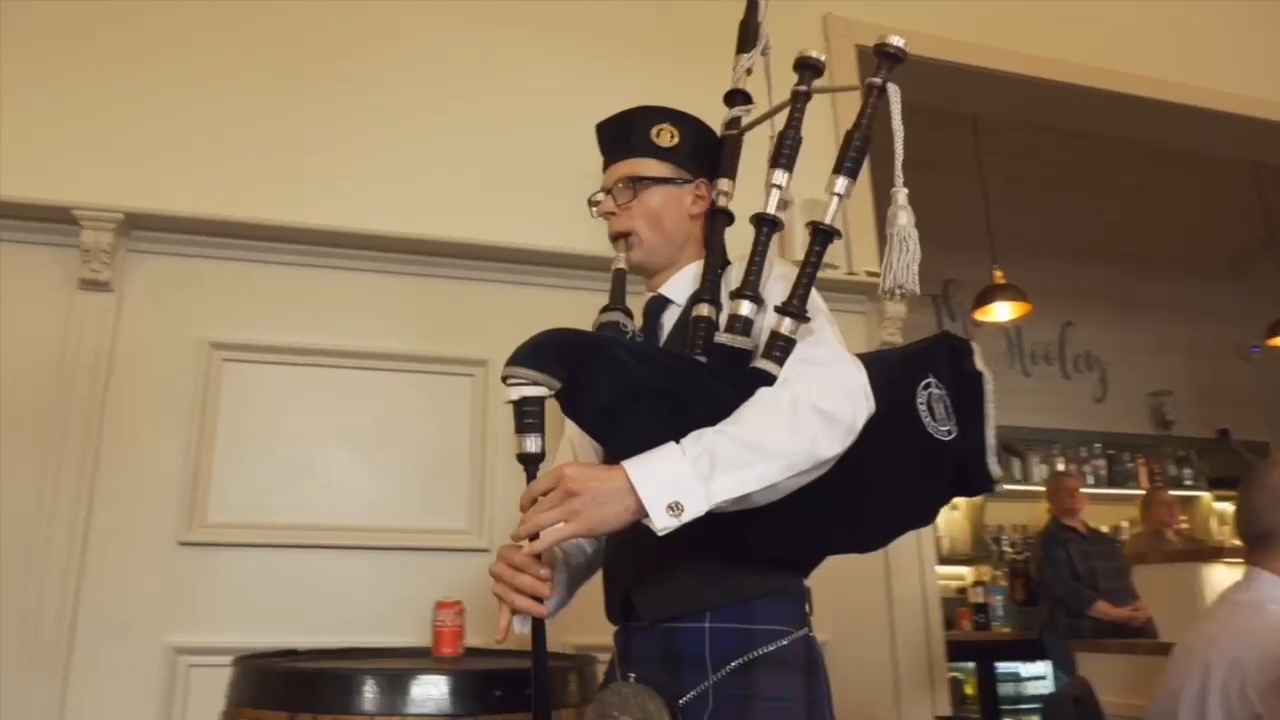 Thomas S - Traditional Highland Bagpiper for Hire | TPE